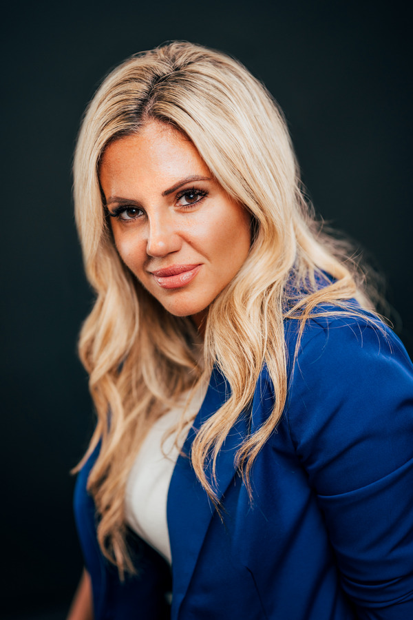 Nicole Benoit 2019 – Josh Street Design & Photography