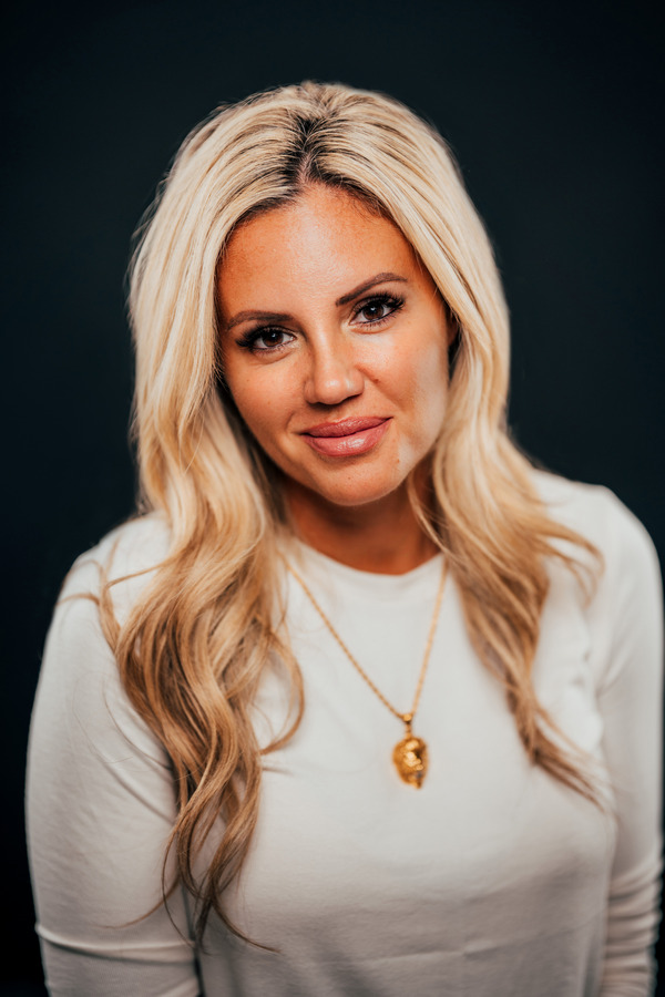 Nicole Benoit 2019 – Josh Street Design & Photography