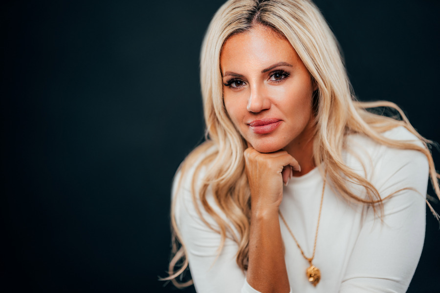 Nicole Benoit 2019 – Josh Street Design & Photography